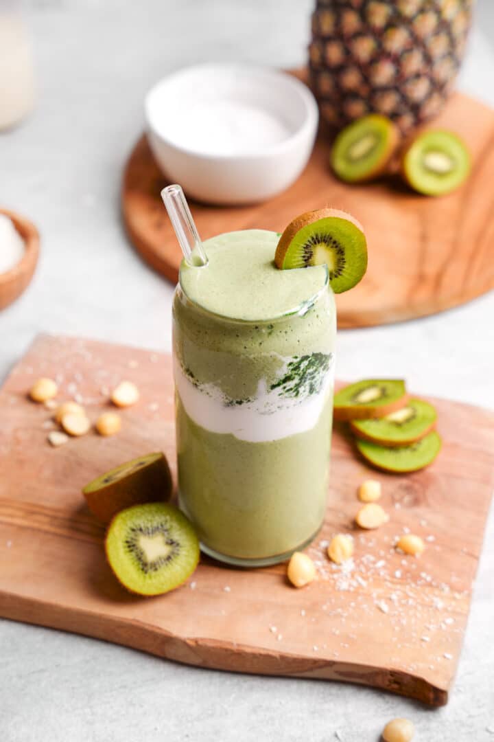 Delicious Green Alkaline Smoothie - The All Natural Vegan