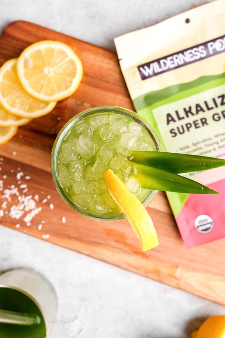 Delicious Alkaline Green Juice - The All Natural Vegan